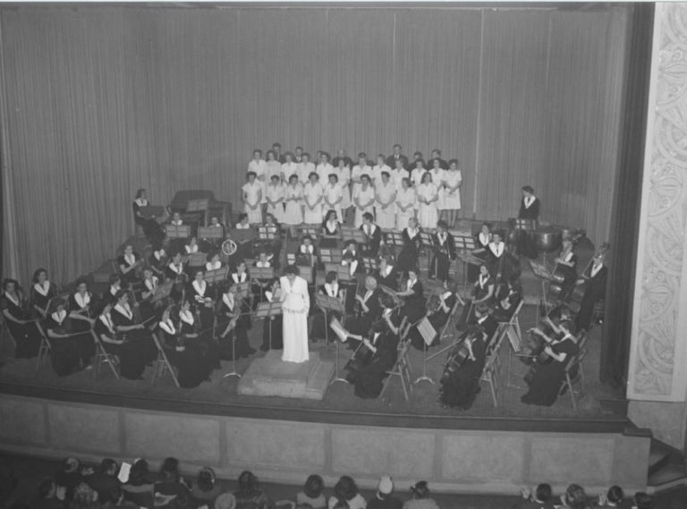 The Montreal Women’s Symphony Orchestra – Glimpses of Canadian History ...